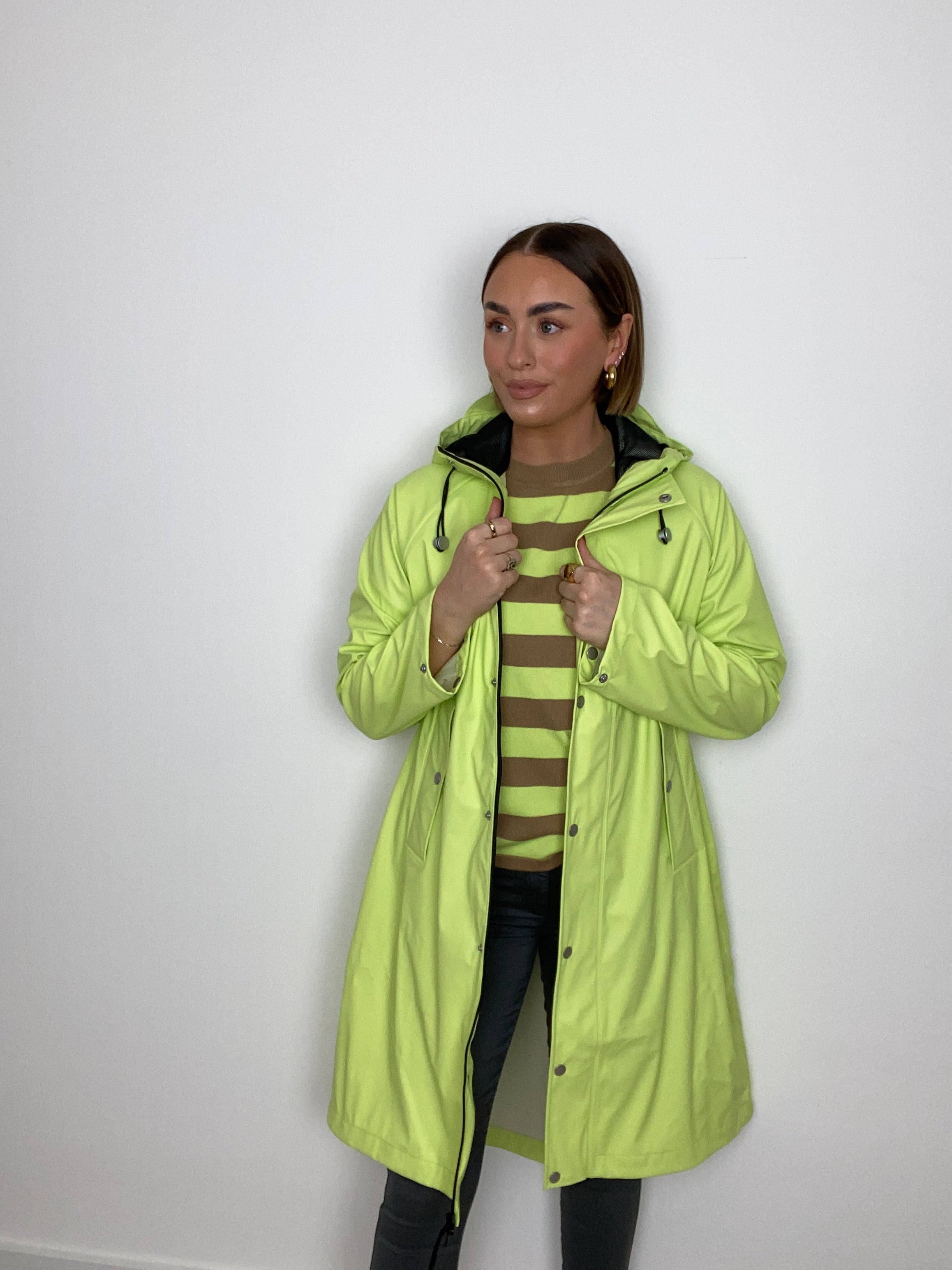 Avan Coat – Love The Flamingo